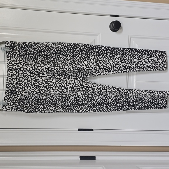 Maze Collection | Pants & Jumpsuits | Womens Leopard Print Jegging X ...